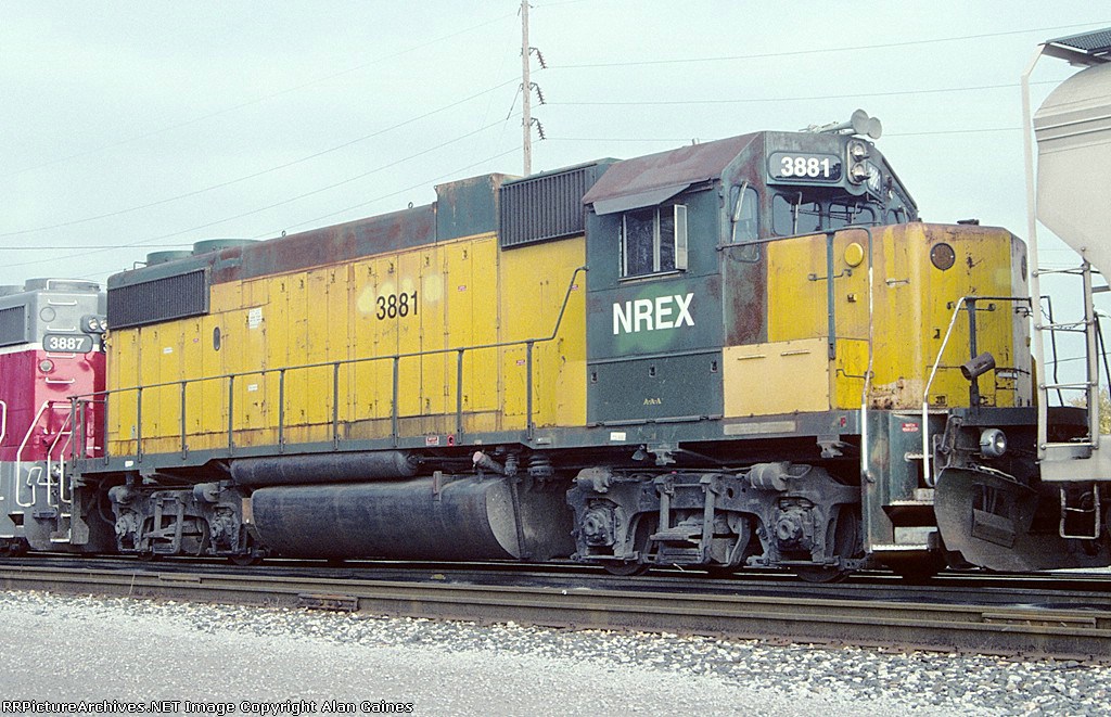 NREX GP-38-2 3881